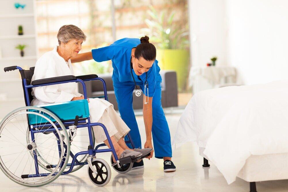 Post Op Recovery Nurse in West Palm Beach | Lux Senior Care - Lux ...